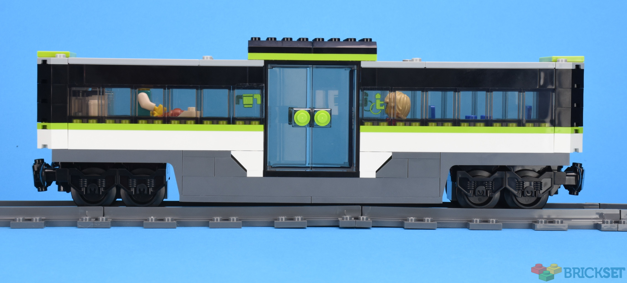 LEGO City 60337 Express Passenger Train review | Brickset